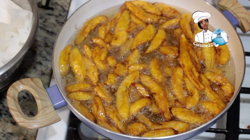 Recette Alloco et poulet braisé ivoirienne - Cuisine228